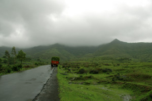 Balaji Temple at Narayanpur Village – Places near Pune and Mumbai