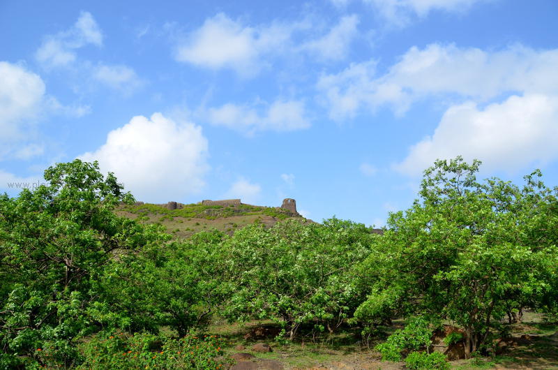 Malhargad – Sonori Fort – near Dive Ghat – Places near Pune and Mumbai
