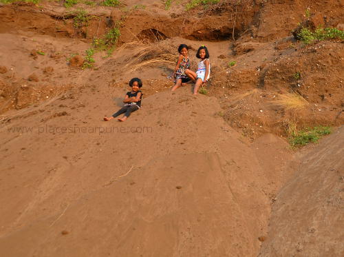 Kelshi beach on the konkan coast – Places near Pune and Mumbai
