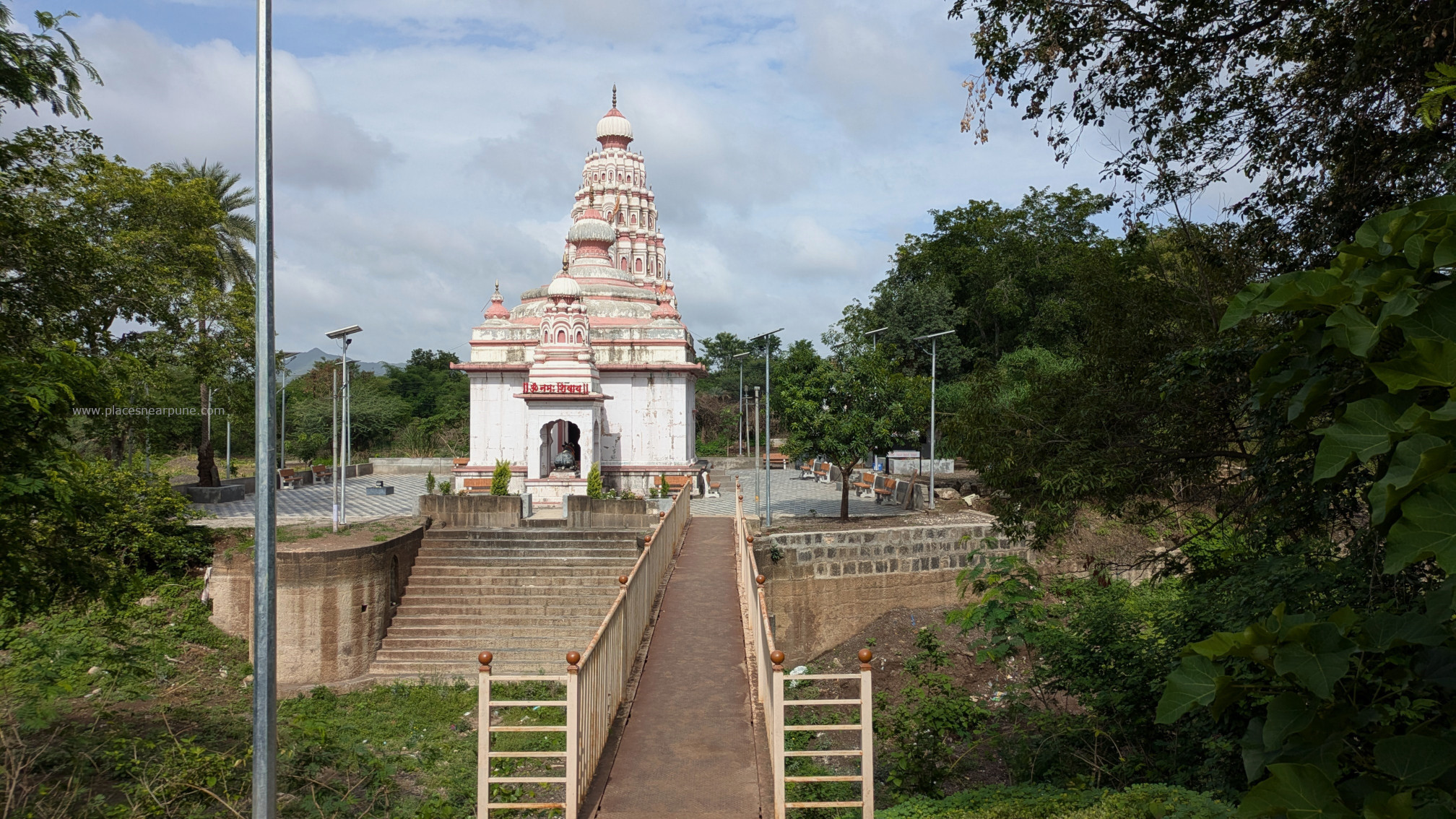 Chaturmukh Shiv Temple near Bopdev Ghat – Places near Pune and Mumbai