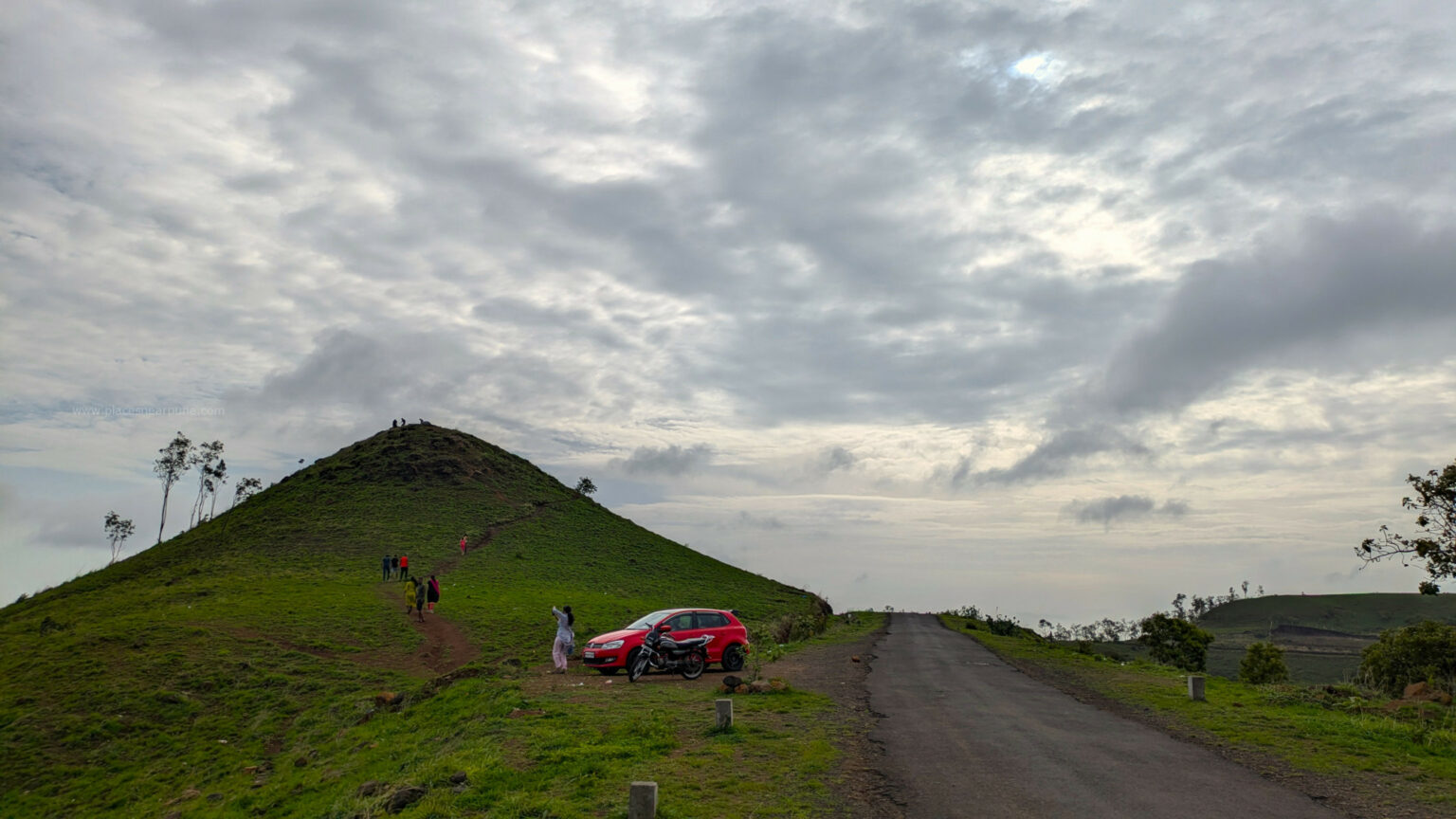 Chaturmukh Shiv Temple near Bopdev Ghat – Places near Pune and Mumbai